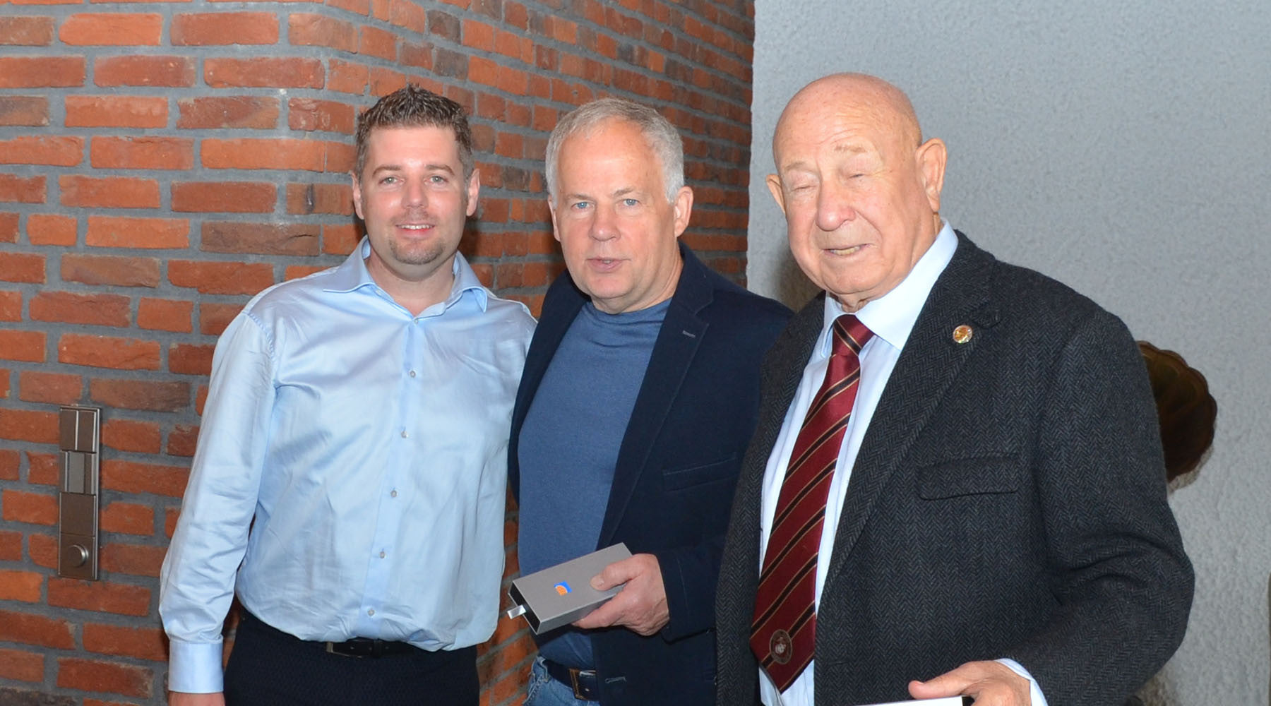 Alexey Leonov & Anatoly Solovyev private visit in 2016 – BEEN IN SPACE