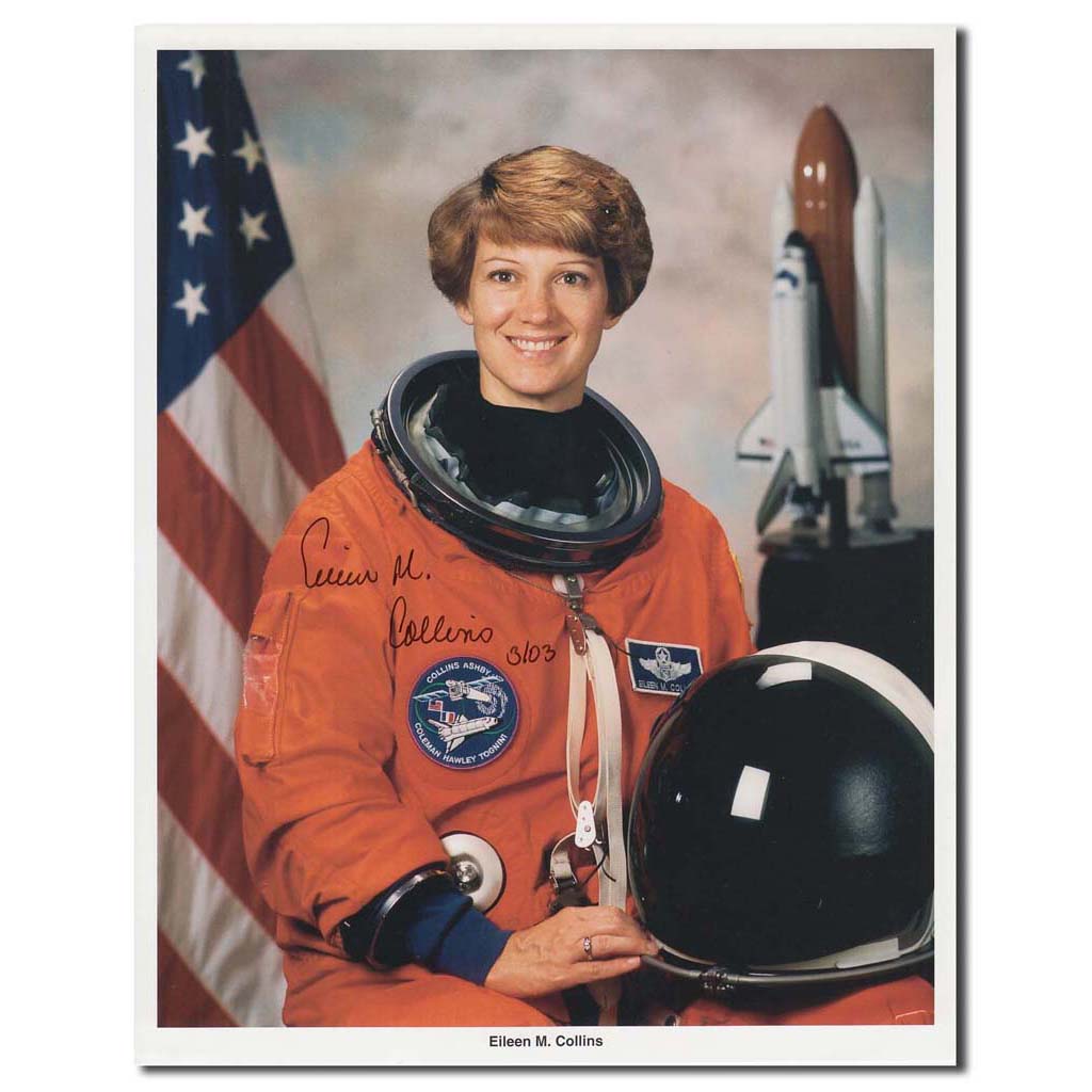 Eileen Collins – official NASA portrait – BEEN IN SPACE